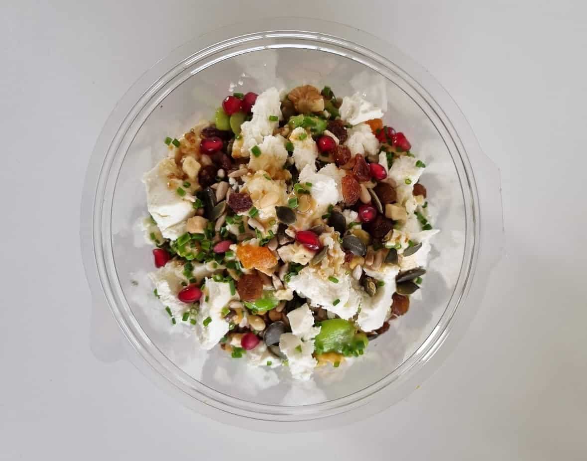 Slaatje met geitenkaas, tuinbonen en linzen – Traiteur Q’linair